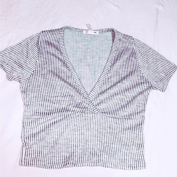 Caution To The Wind | Tops | Caution To The Wind V Neck Crop Top | Poshmark